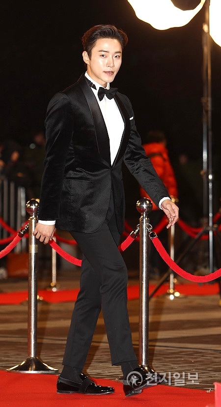 [포토] ‘2017 KBS 연기대상’ 준호 ‘강렬한 입장’