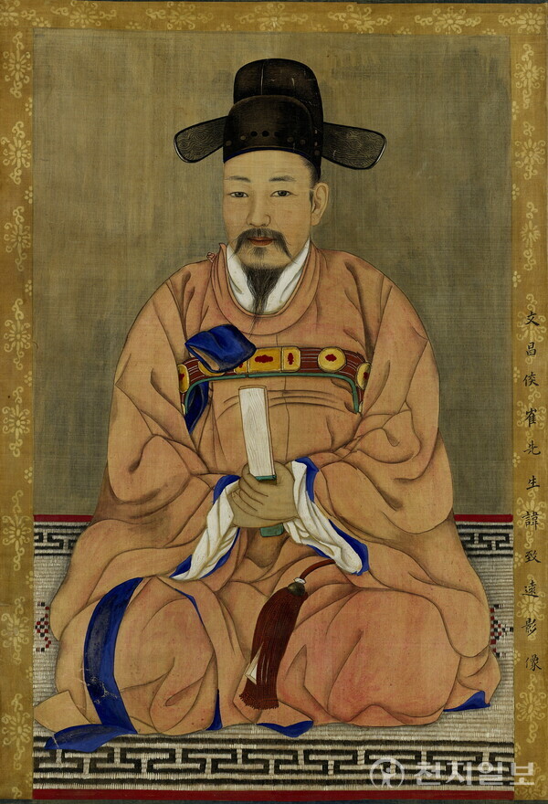 [진주시] 남악서원, 경남 문화재 김유신·최치원 초상 기탁