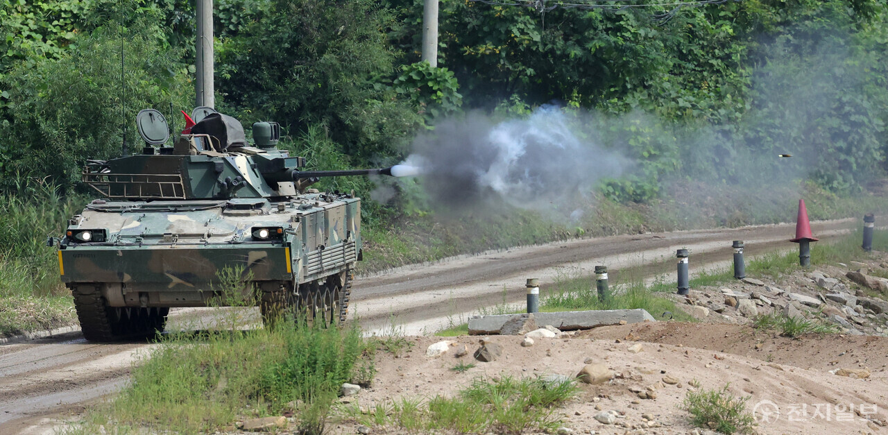 [포토] 사격하는 K21