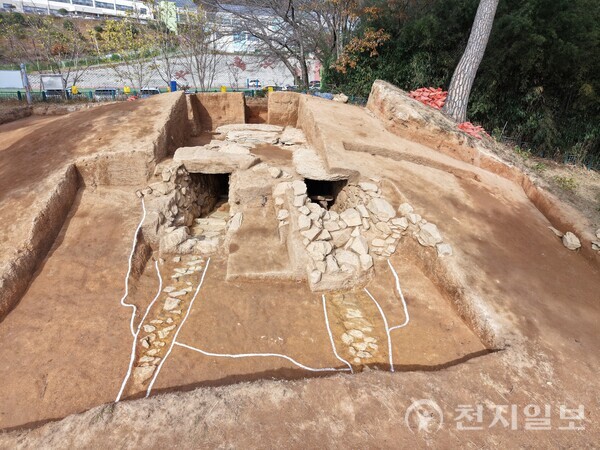 함평 진양리 고분군서 백제 왕릉급 무덤 발견… 유물도 대거 출토