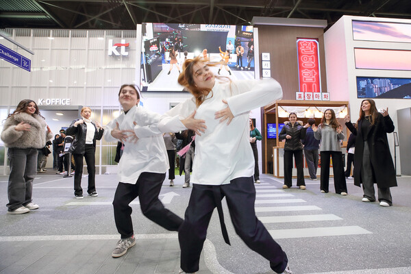 [MWC25] 이통3사, K-AI 기술·위상 알렸다… 전 세계 이목 집중