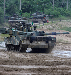 [포토] ‘기동·화력지원 훈련하는 K1A2’