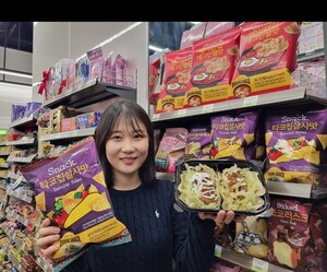 CU ‘HEYROO 다이닝 스낵’ 론칭… PB스낵 2.5억개 판매 돌파